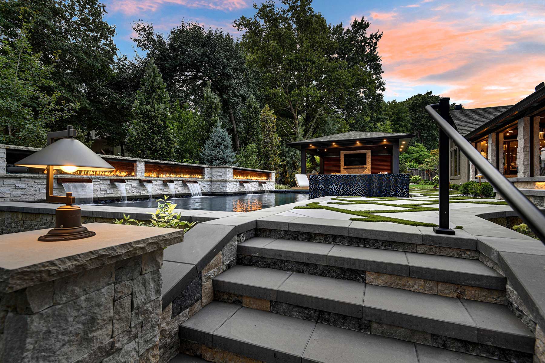 Intimate Poolside Retreat - design KC