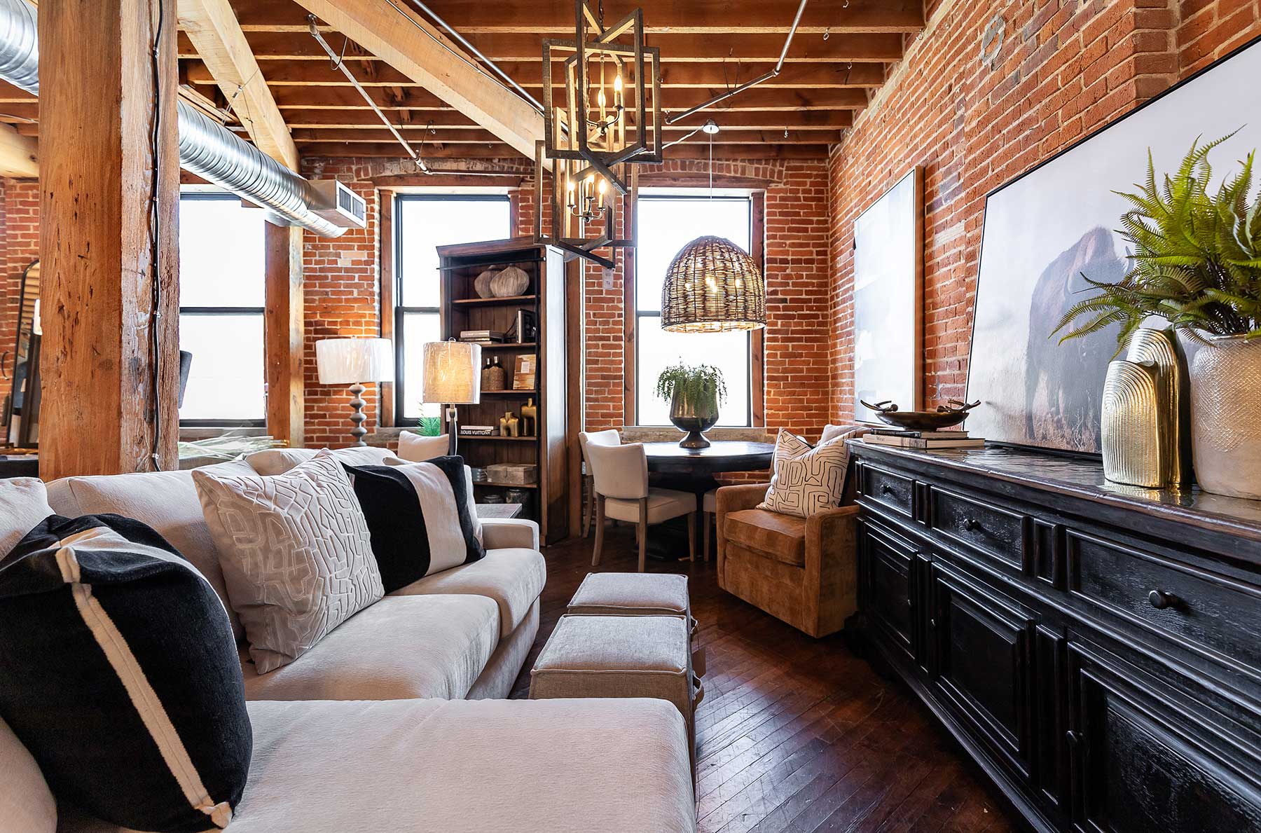 Charmed House Interiors - design KC